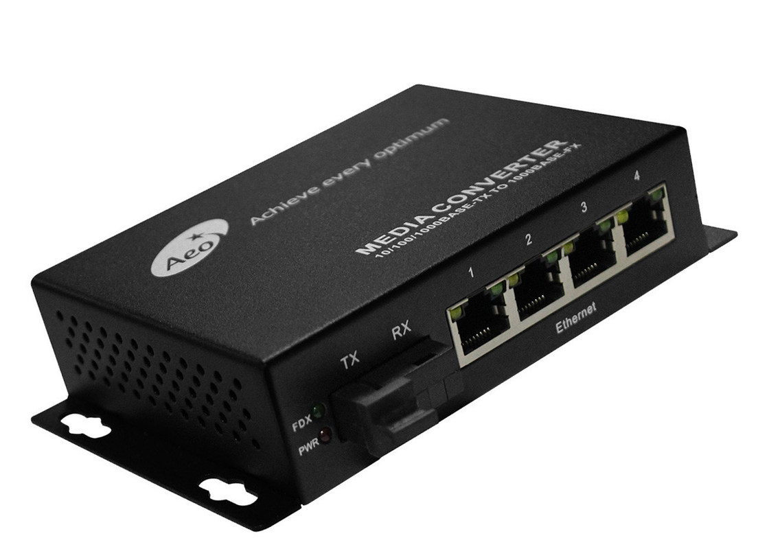 10/100Mbps 4 Port Ethernet Switch Fiber To Rj45 Converter